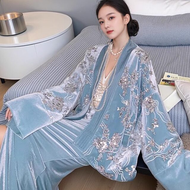 MOSS Chinese style new Chinese velvet sequin embroidered slanted jacket ...