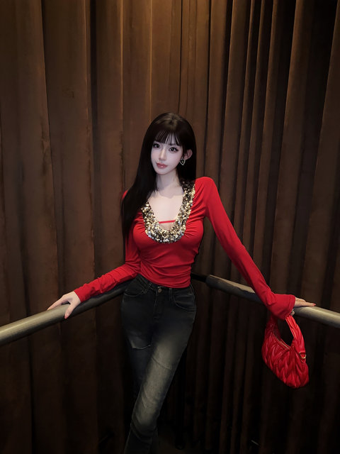 Eva Junjun Jiang hot girl sexy sequin u neck tight stretch red long-sleeved T-shirt temperament ...