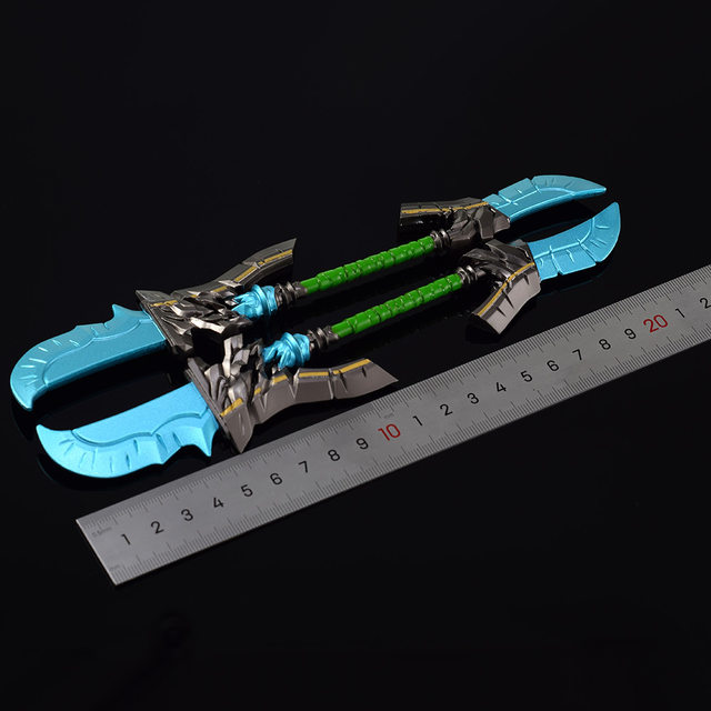 22cm Warcraft game peripheral all-metal weapon model Yunge sword blade halberd zinc alloy ...