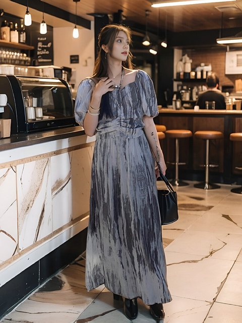 French romantic V -neck short -sleeved tie -dye vertical dressing dress ...