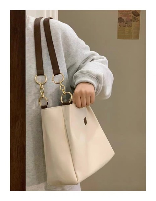 College students class tote bag female 2023 new trendy high-end single ...
