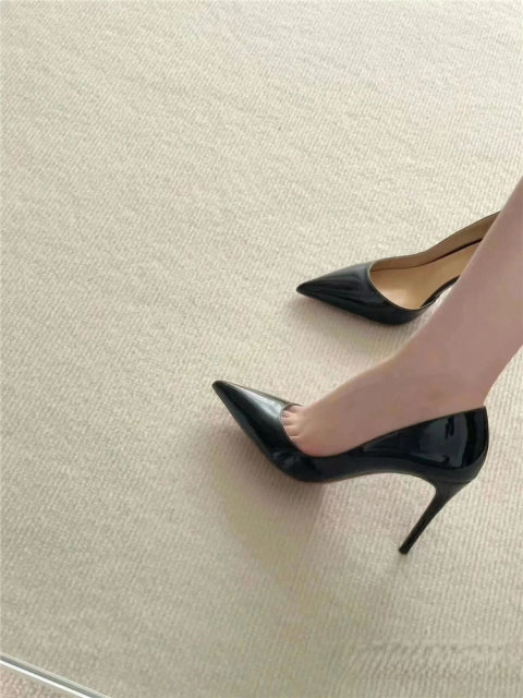 Red bottom black high heels for women 2024 new model Yujie sexy ...