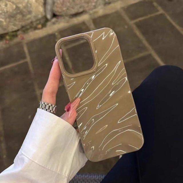 Creative pleated Apple 15 mobile phone case new model suitable for ...