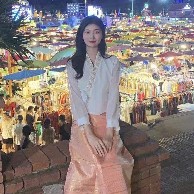 Xishuangbanna's New Dai Clothing Women's Jacquard Top Long Skirt Work ...