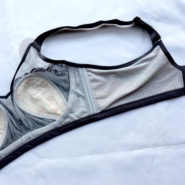 Counter genuine 6262 ultra -thin BC cupless steel ring crystal cup ...