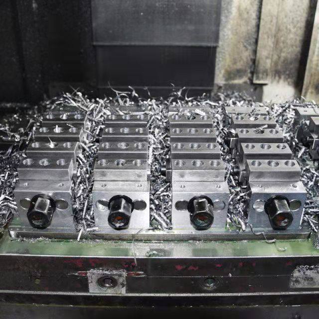 Computer gong copper male clamp cnc multi-station fixture table vise ...