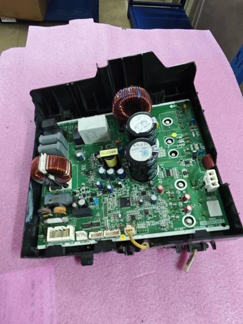 Original air conditioner external unit 300027000075 motherboard W8423GX ...
