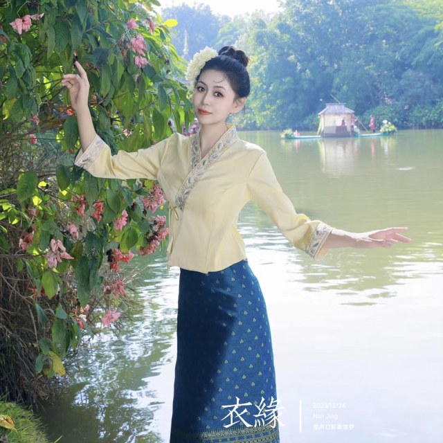 New Xishuangbanna Dai clothing women's tops, long skirts, work clothes ...