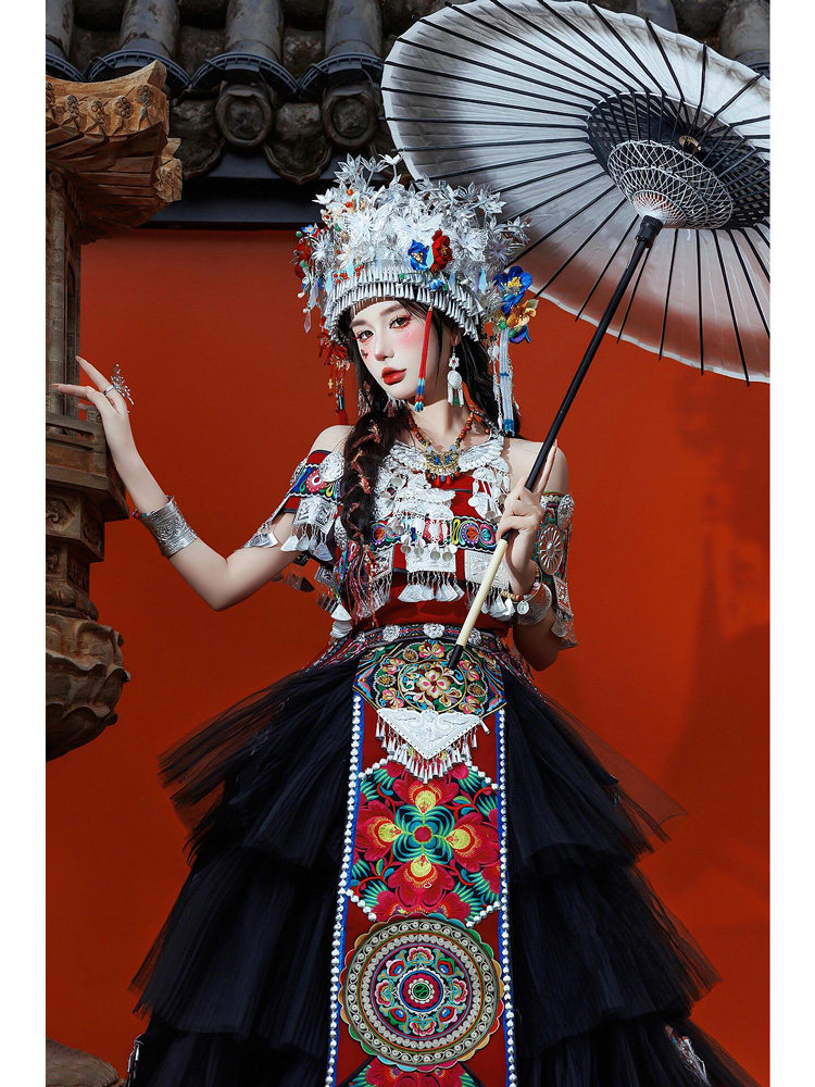 New Miao costumes for women Guangxi Yunnan Guizhou famous ethnic style ...
