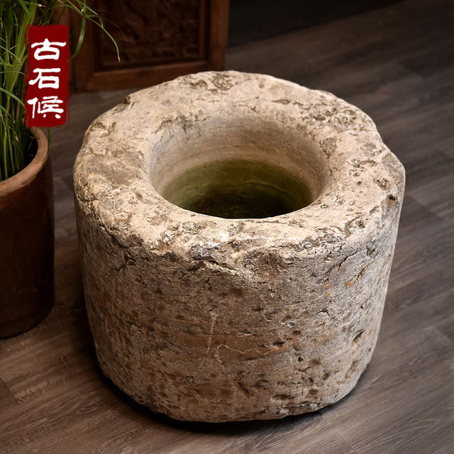 Paleolithic 碓wo stone mortar home old-fashioned rice mortar stone ...