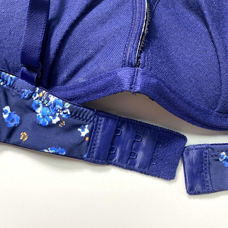 Triumph's Sloggi genuine printed top thin and bottom thick deep V push ...