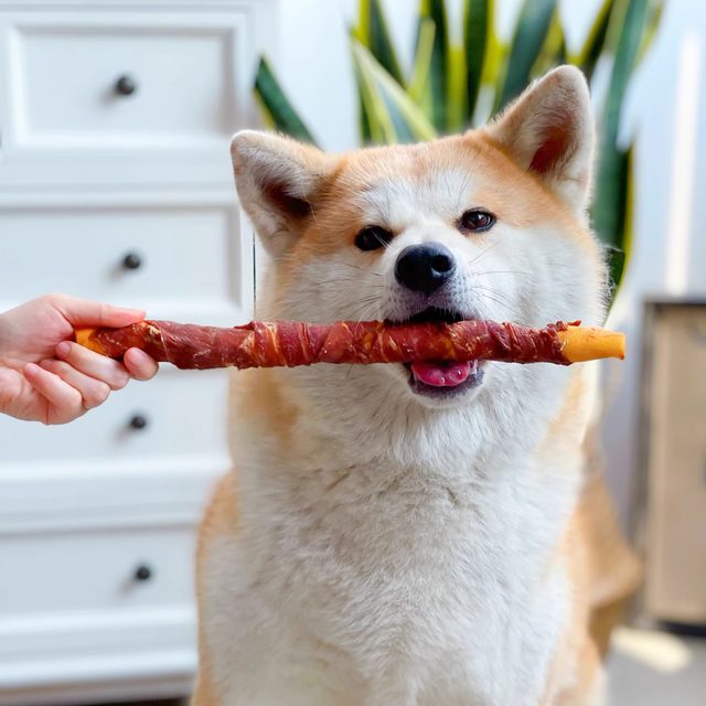 Yihe one-meter stick chicken cowhide dog molar stick bite-resistant ...