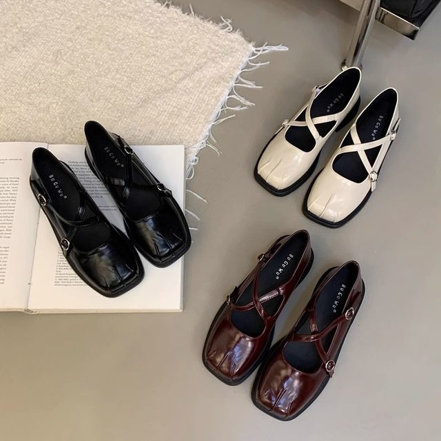 Cuckoo House women's shoes 2024 new square toe cross-belt pleated retro ...