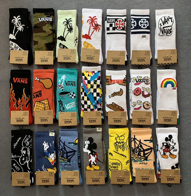 European and American unisex trendy socks VS mid-calf high socks pure ...
