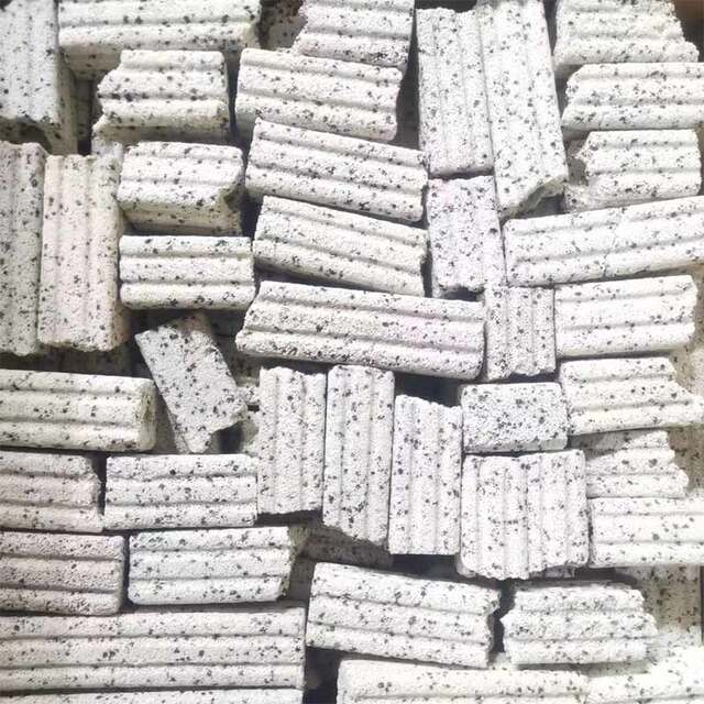 Broken and broken bacteria house fish tank aquarium fish pond ...