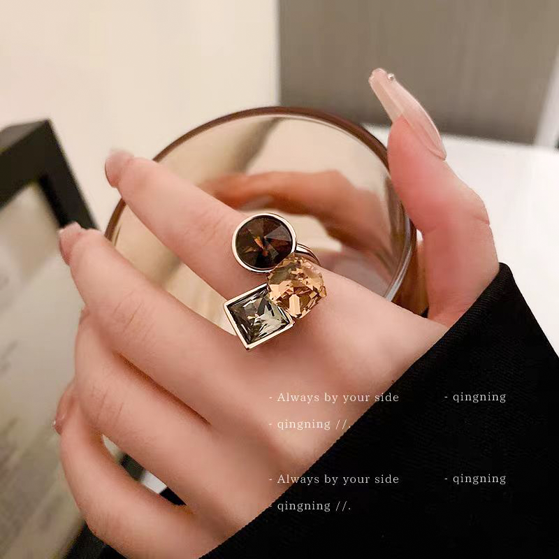 Exaggerated light luxury crystal zircon open index finger ring niche design high-end fashion ...