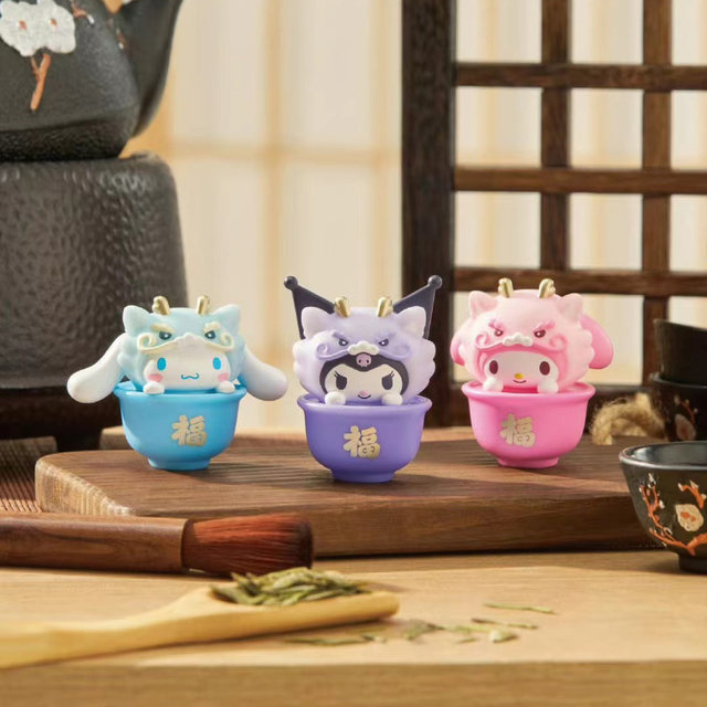 Genuine spot Sanrio Zhaofu Longjin series trendy cute ugly fish Pacha dog Hello Kitty blind box ...