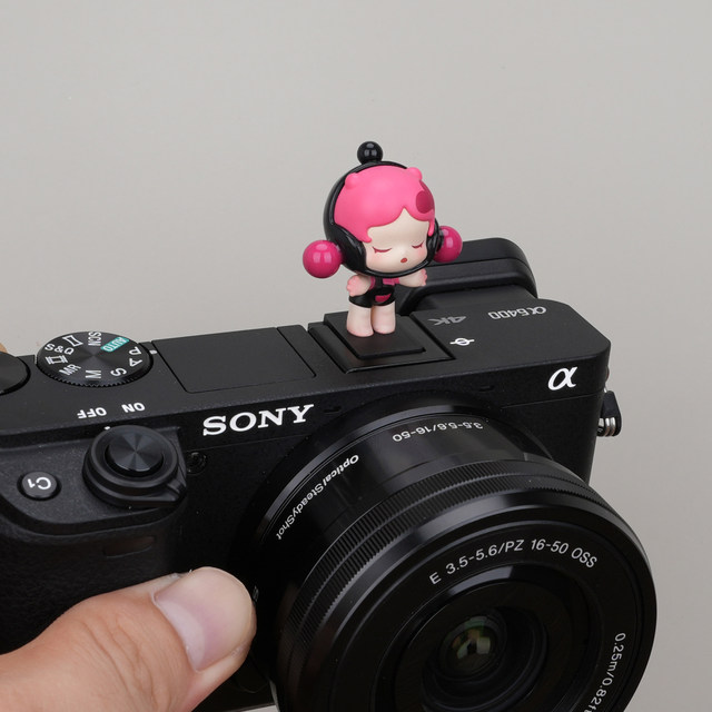 Genuine lying bubble Mart camera hot boots cap suitable for Canon R50 ...