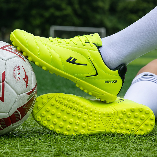 Pull-back football shoes broken nails TF children's football shoes boys ...