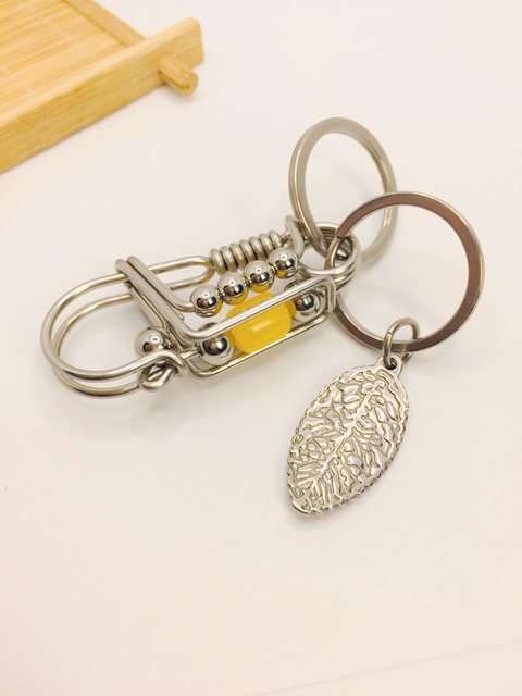Creative keychain men's pendant key chain lock keychain women's bird ...