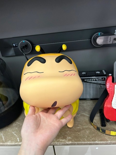 Glowing Bee Crayon Shin-chan Night Light Figure Peripheral Large Figure ...