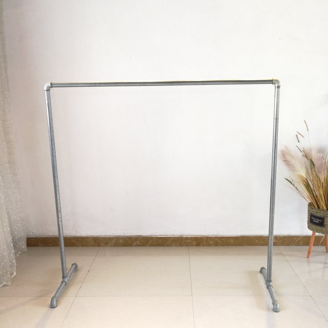 Clothing store steel pipe clothes rack floor galvanized water pipe ...