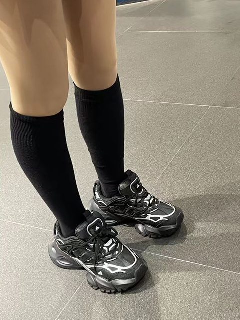 adidas/Adidas XLGRunner Deluxe men and women light sneakers heightened ...