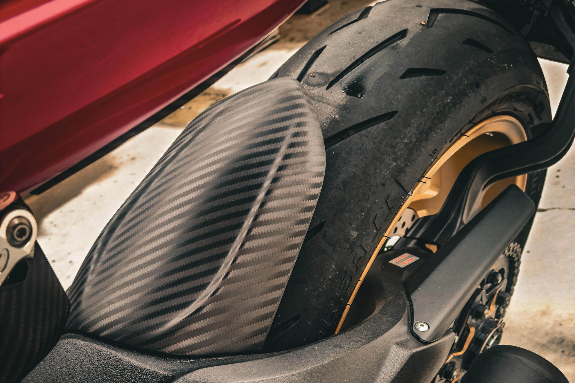 Italian CNC suitable for MV Augusta Superveloce800 carbon fiber ...