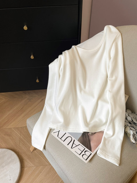 Small C home white round neck inner fur base shirt for women's spring ...