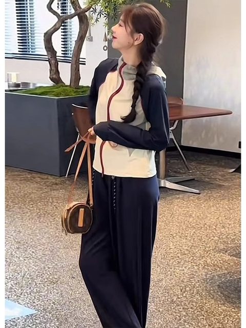 Retro Style Contrasting Color Hooded Sun Protection Short Jacket for ...