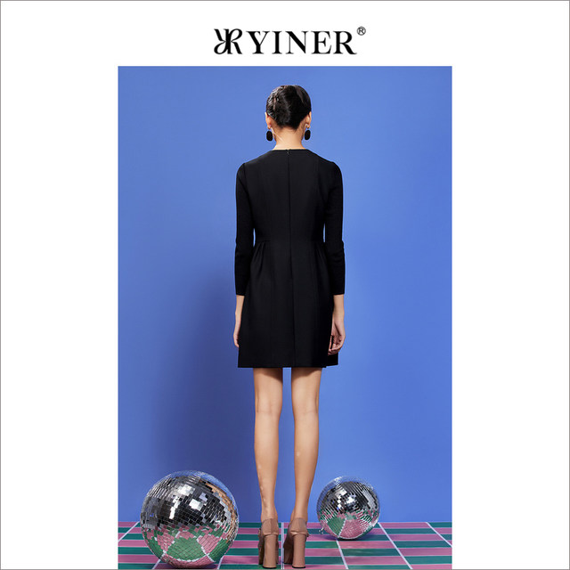 YINER women's autumn long-sleeved commuting slim Hepburn style wool dress
