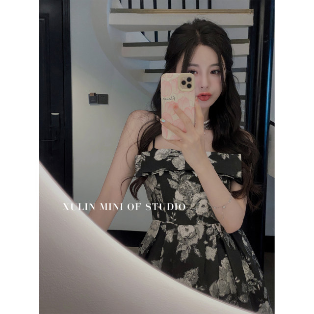 Xu Lin mini rose printed black suspender dress summer women's new style ...