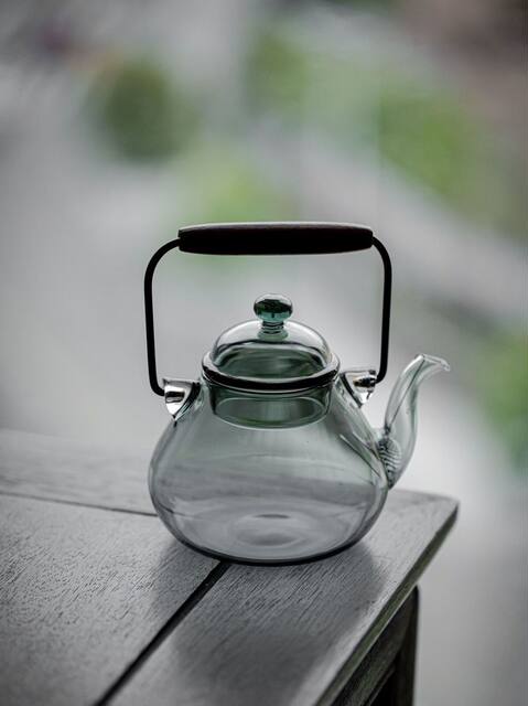 Qinghuan丨Transparent black pear-shaped ebony glass handle kettle ...