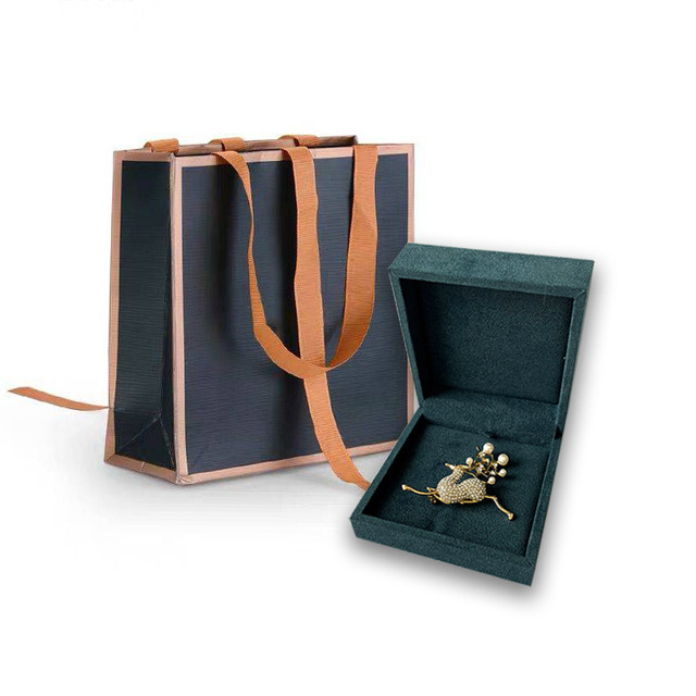 Valentine's Day Exquisite Brooch Box High-grade Flannel Soft Leather ...