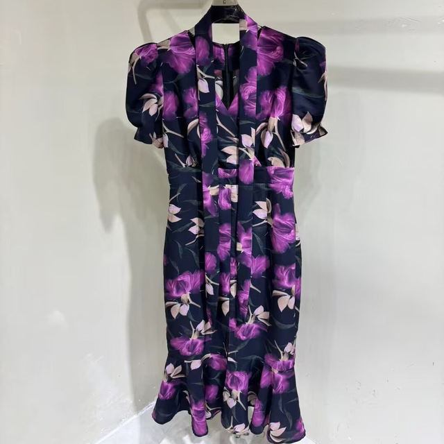 Luo high-end French V-neck tight waist-tight slim print dress with ...