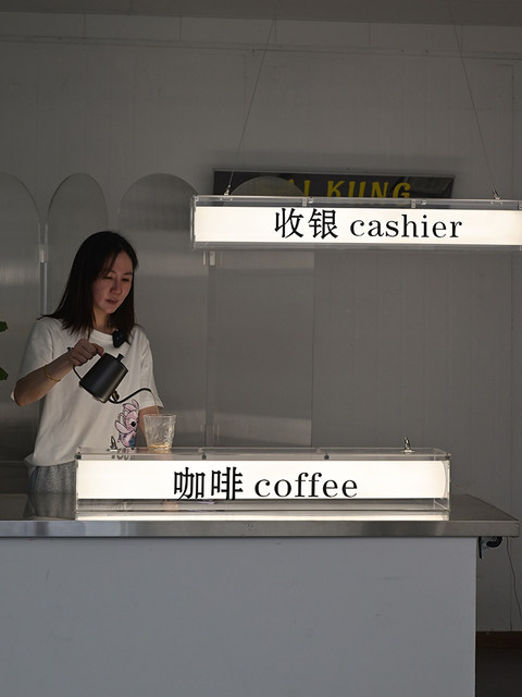 Customized Acrylic Light Boxes for Bar Counters, Advertising Signs for ...
