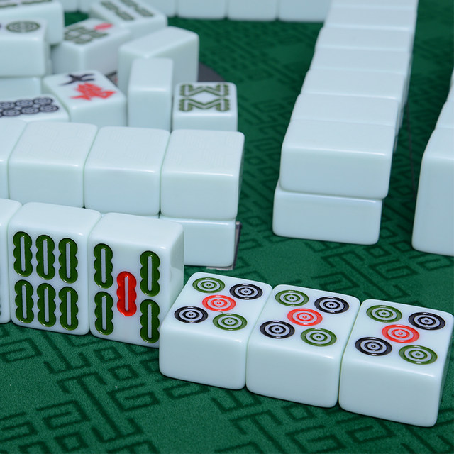 Household hand-made jade mahjong hand-rolled mahjong tiles Sichuan ...