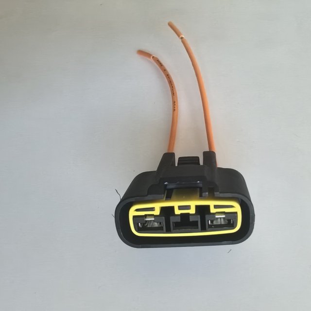 Large displacement motorcycle rectifier plug Honda Yamaha Triumph ...