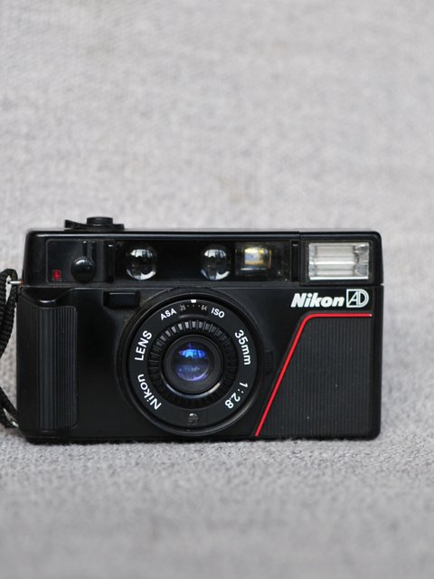Nikon l35 film Machine 35mm fixed focus f2.8 aperture 135 automatic ...