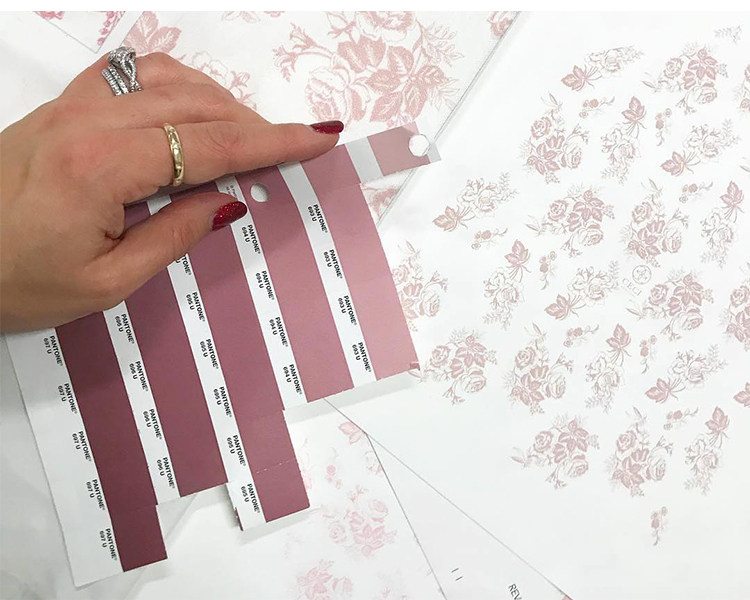 Spot Pantone Color Card - International Standard C/U/TPX/TPG Color Card ...