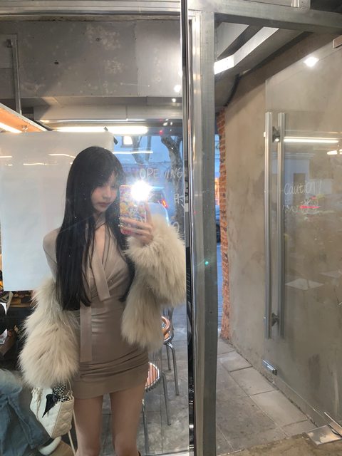 Your spicy autumn and winter inner hip skirt women's milk tea dress ...