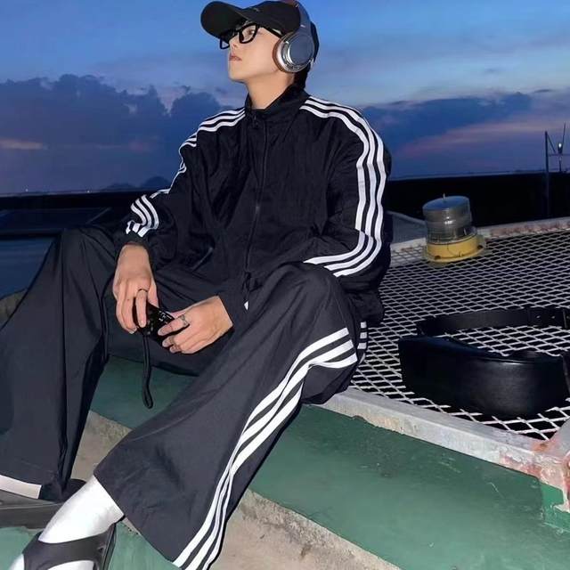 AH Outlet Classic Three-bar Shock Clothes Loose Classic Versatile ...