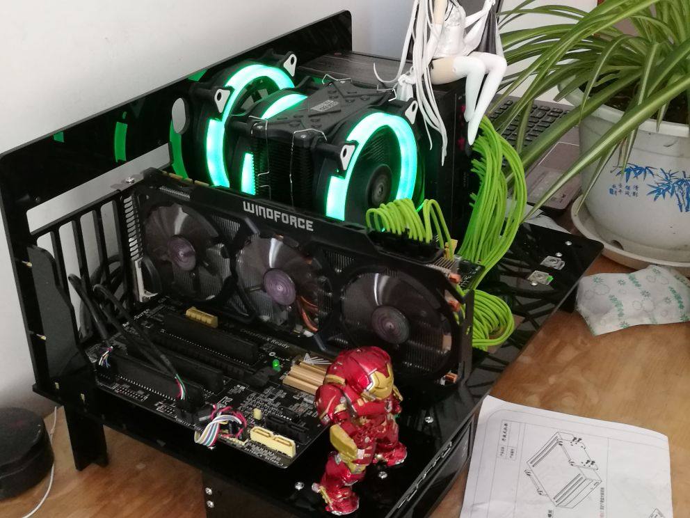 Transparent Acrylic Chassis for DIY Computer Rack Water Cooling System