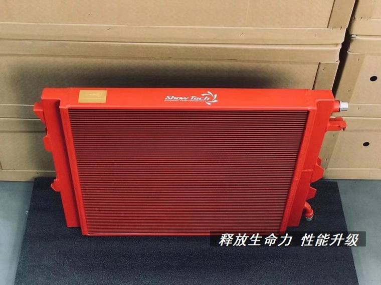 SNOWTECH modified to increase the intercooler water tank to adapt to ...