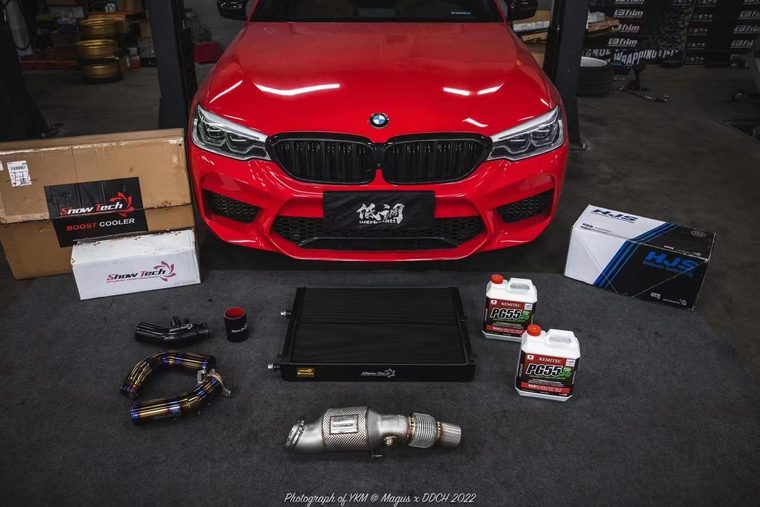 SNOWTECH modified to increase the intercooler water tank to adapt to ...