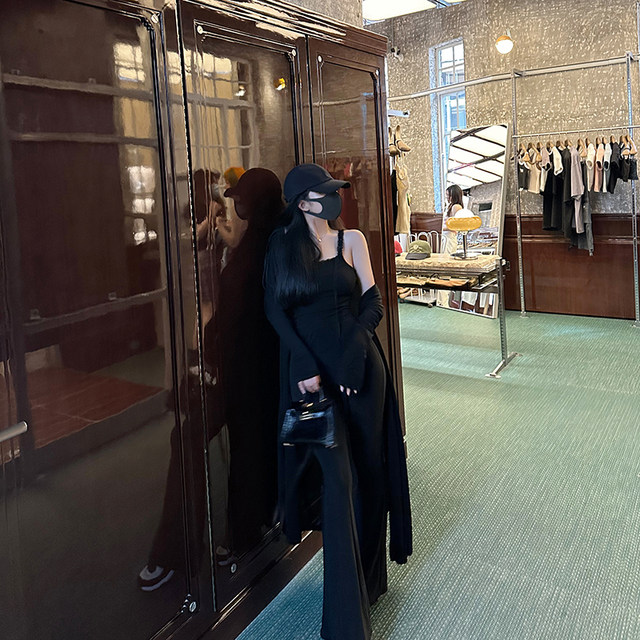 MISS Change original lace camisole vest, hanging neck -type dark loli