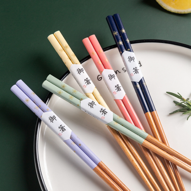 Natural solid wood chopsticks for home use, one person, one chopstick ...