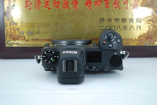 98 new Nikon Z6 II full-frame mirrorless professional rotating touch ...