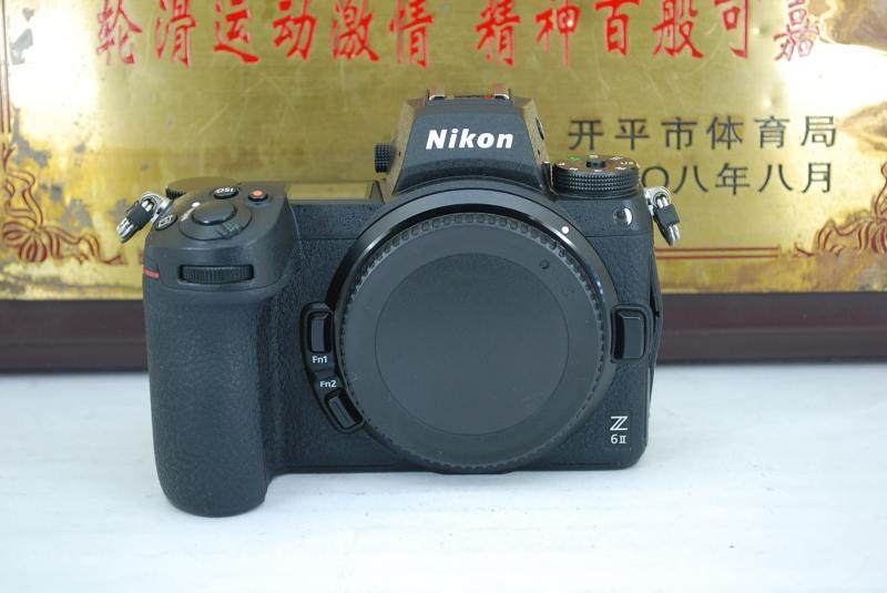 98 new Nikon Z6 II full-frame mirrorless professional rotating touch ...