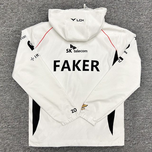 T1 team S14 World Championship 2024lck released a conquering jacket FAKER with the same white ...